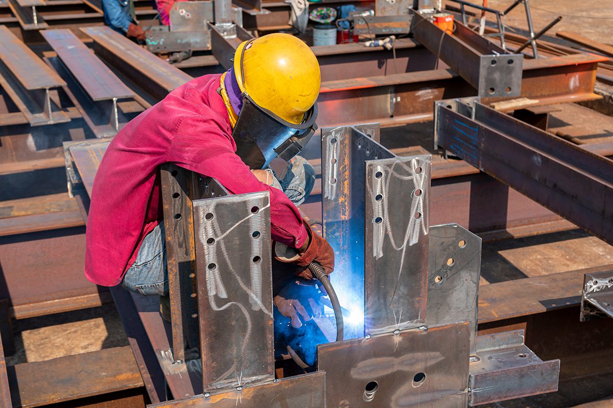 A Comprehensive Comparison GMAW vs FCAW Welding | American Torch Tip A Comprehensive Comparison GMAW vs FCAW Welding | American Torch Tip